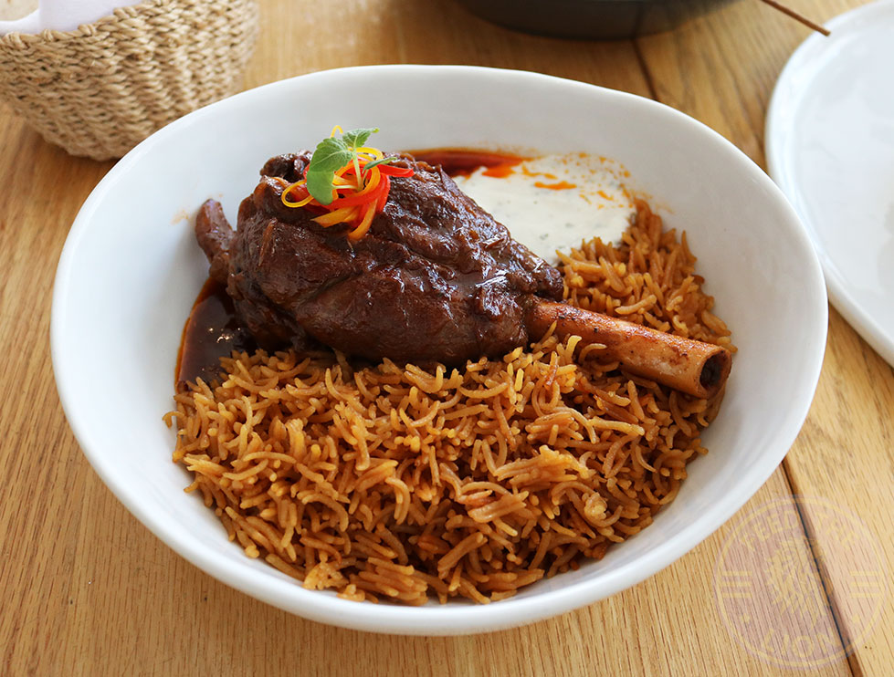 Jar Kuwait Halal Food Restaurant - Feed the Lion
