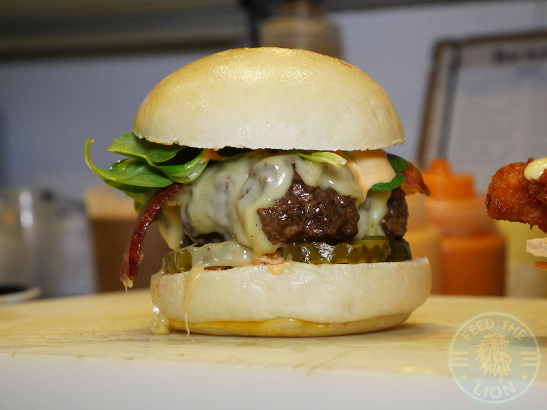 Yen Burger Halal Japanese restaurant Southwark, London - Feed the Lion